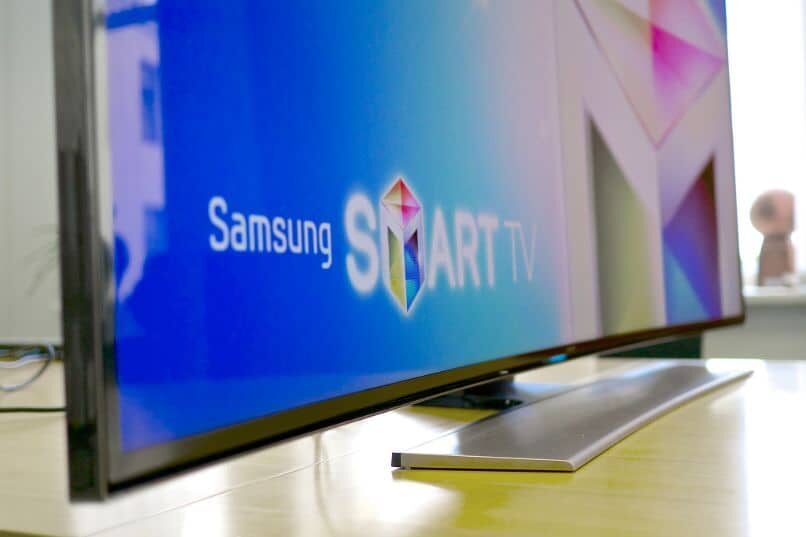 Come utilizzare la mia Smart TV come monitor del PC - Guida passo passo ...